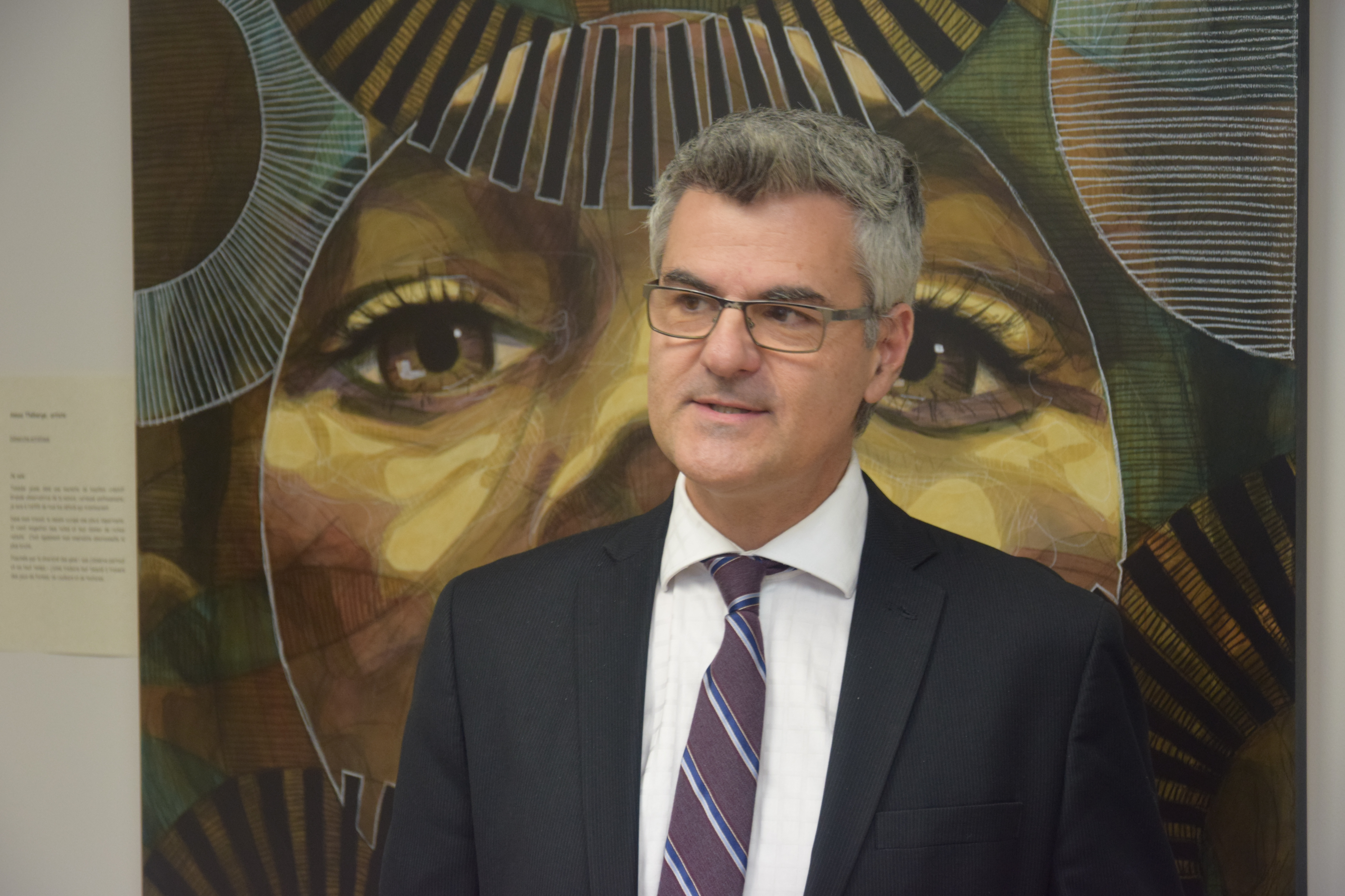 Consolidation des centres de traitement informatique - Éric Caire mise ...