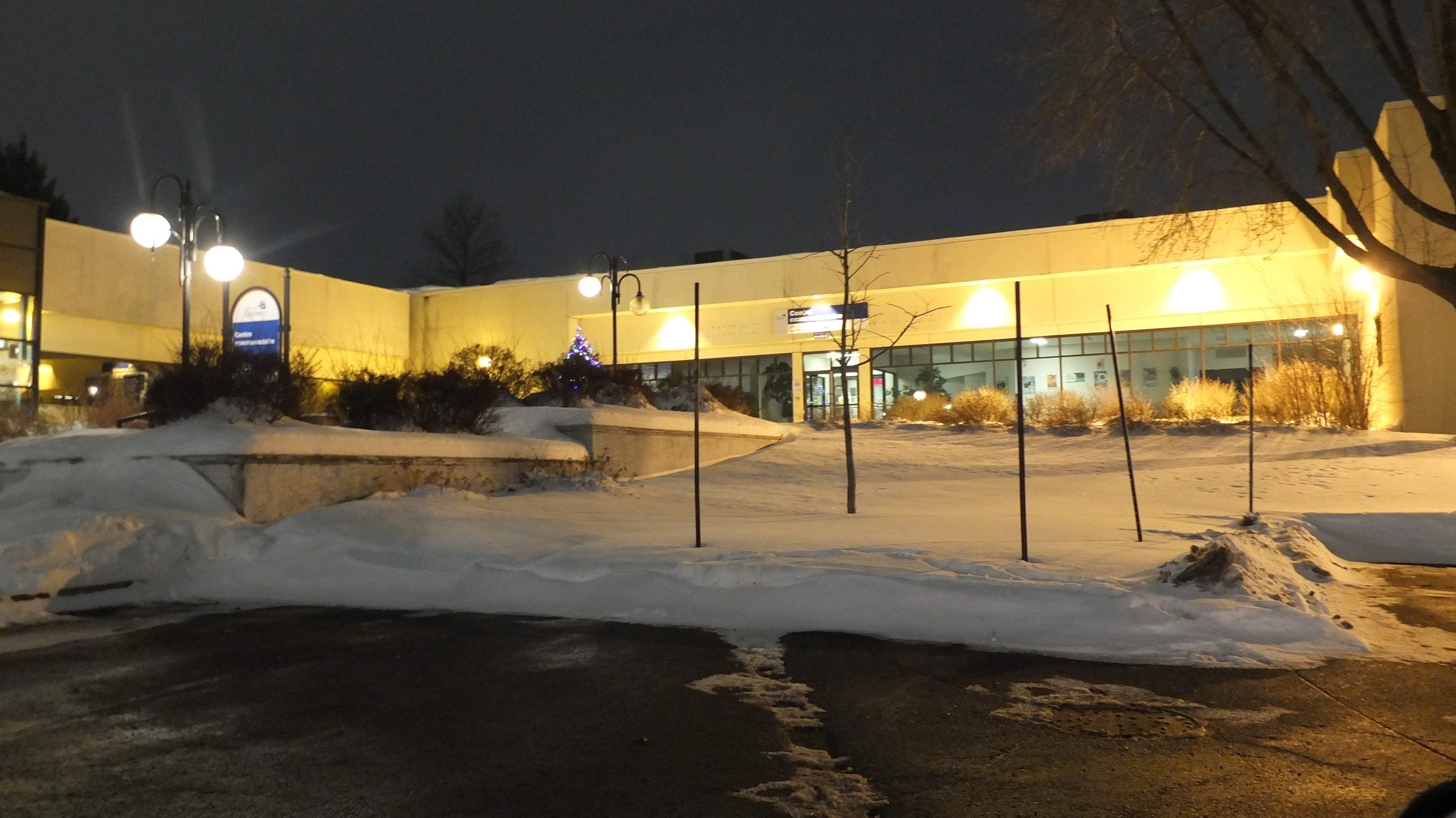 Utilisation Des Locaux à Revoir Au Centre Communautaire Saint émile