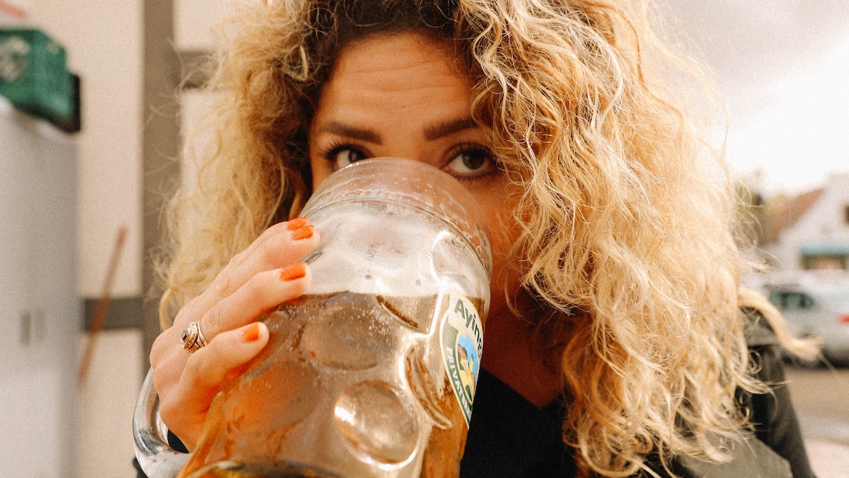 Les boissons sans alcool donneraient envie de boire… de l’alcool
