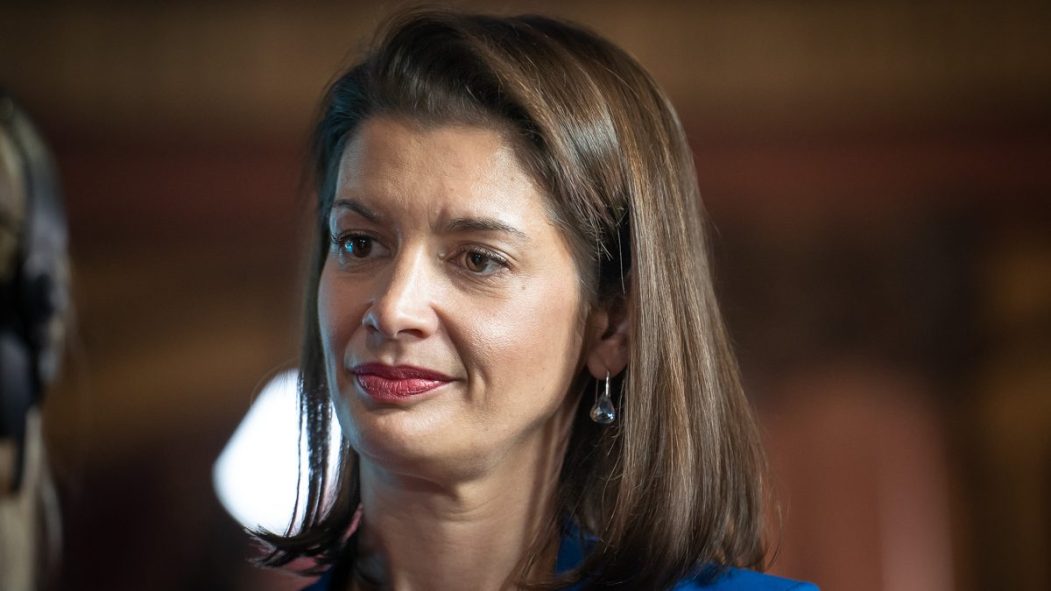 SAAQ: la ministre Guilbault revient au Québec pour gérer la crise