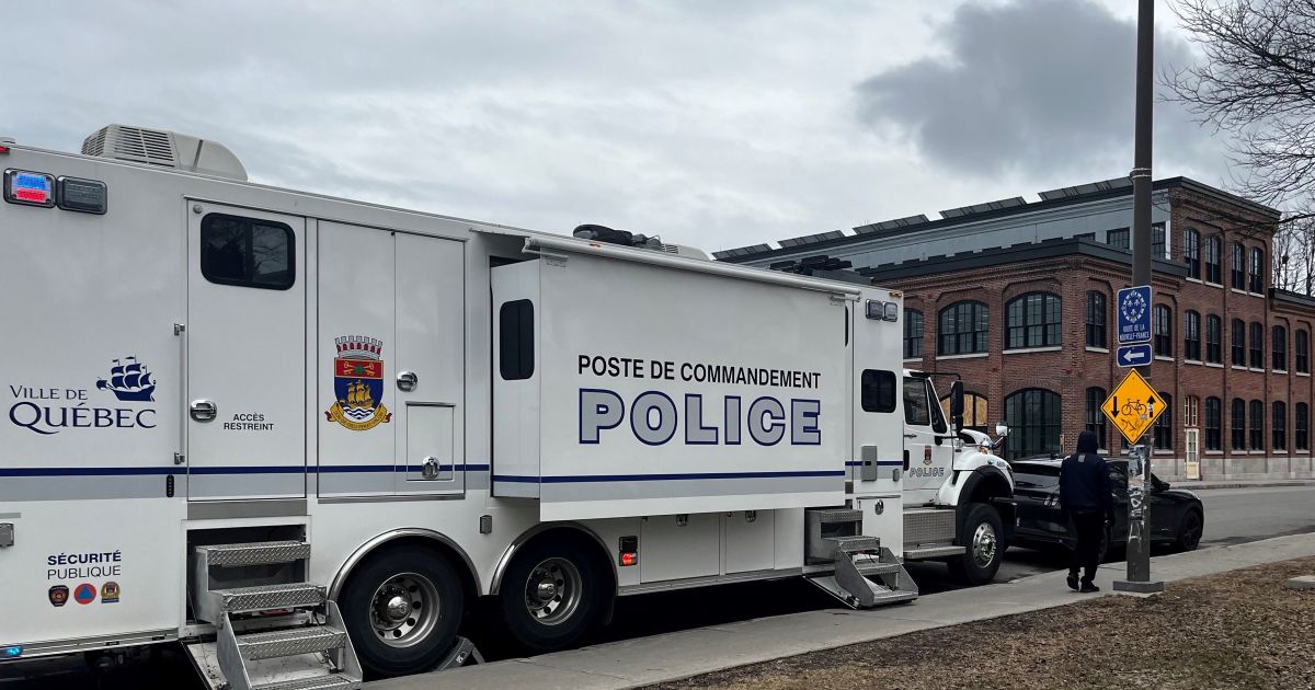 Meurtre à la Marina Saint-Roch: poste de commandement mobile déployé